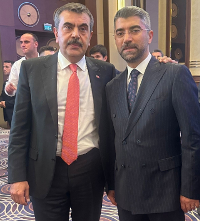 Erzurumlu Yusuf Tekin, Milli Eğitim Bakanı oldu... Erzurumlu Yusuf Tekin, Milli Eğitim Bakanı oldu...